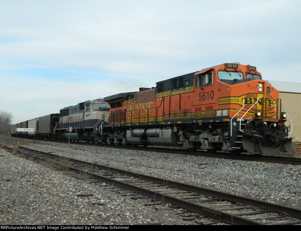 BNSF 5610